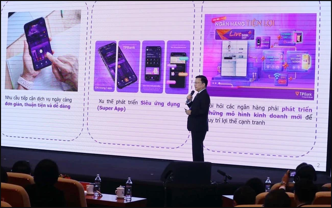 Sự kiện "Ngày chuyển đổi số ngành Ngân hàng" sáng 4/8 tại trụ sở Ngân ...