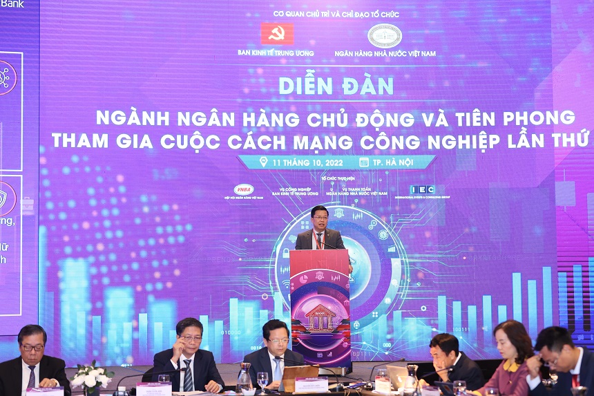 The High-Level Forum on Banking Digital Transformation with the theme "The banking industry is ...