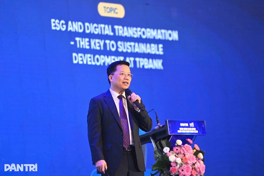 TPBank CEO Nguyen Hung shared the journey of choosing technology and ...