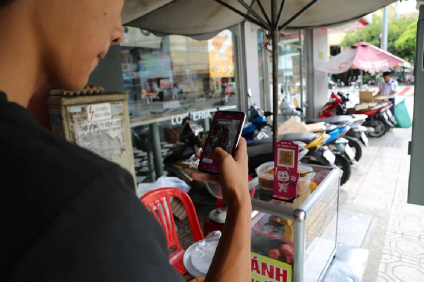 Not only supermarkets or large stores, many street vendors selling tofu ...