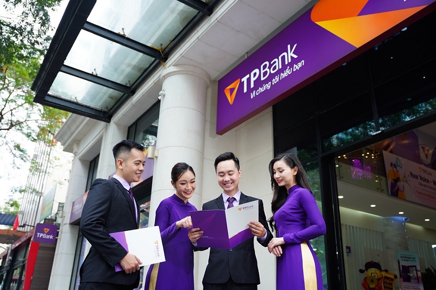 TPBank was three times in the top 10 bank rankings voted by prestigious ...